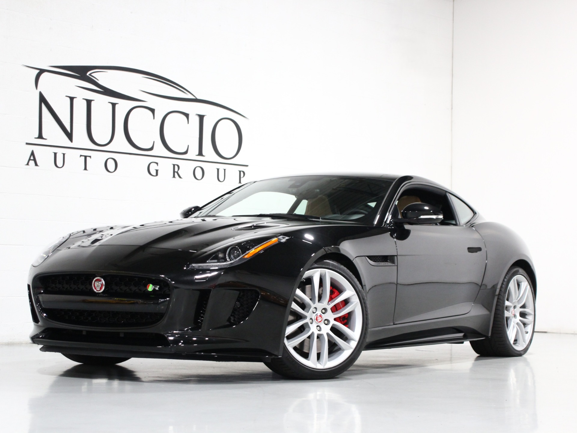 Used 2016 Jaguar F-TYPE R - Only 2,400 Miles - Supercharged V8 - AWD ...